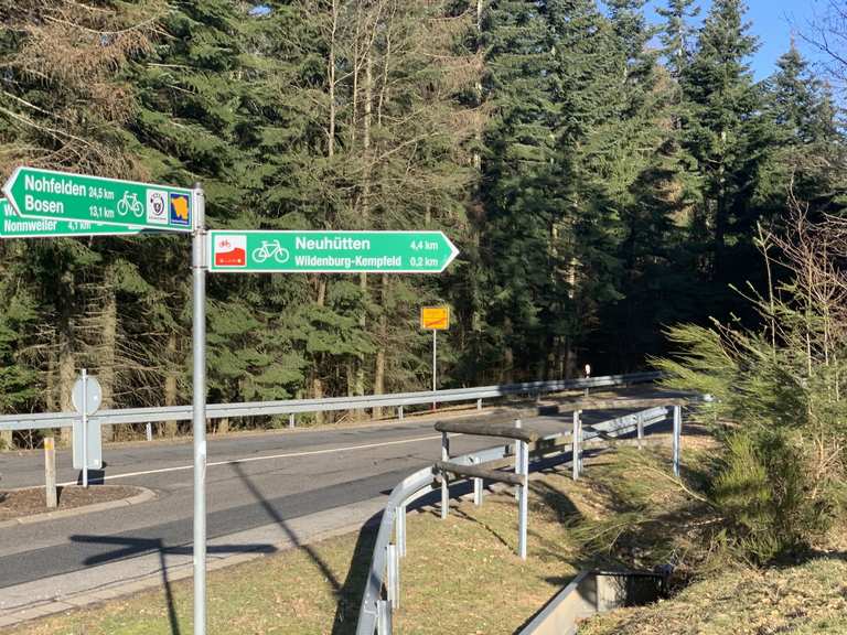 Keltischer Ringwall & Nonnweiler Talsperre Runde von Otzenhausen ...