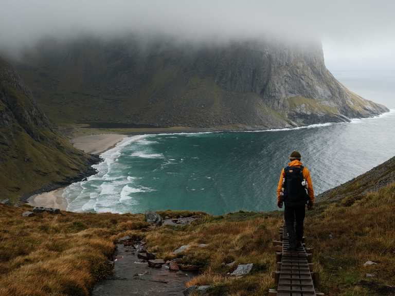 4-6 Day Hike Lofoten: Moskenesøya, beaches, mountain trails | Komoot