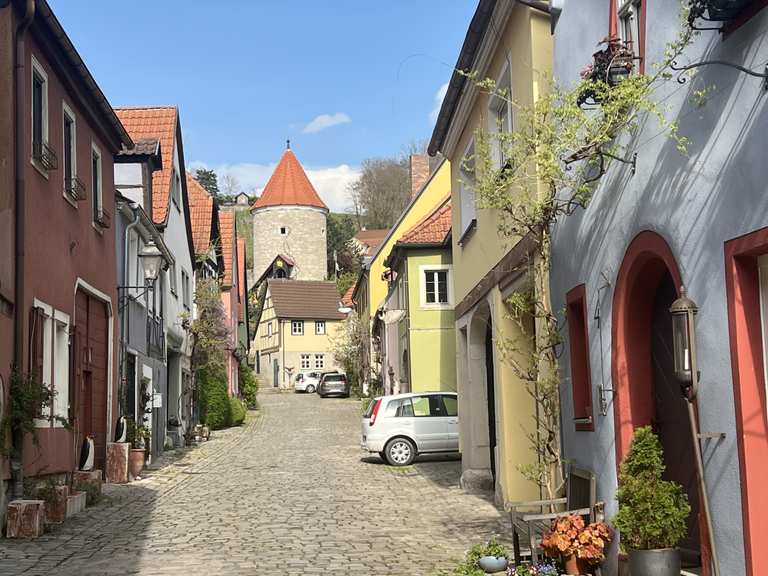 Würzburg 🏰🏡💦🎭 Von Sommerhausen mit Besuch Torturmtheater über den Main ...