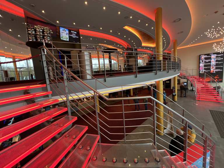 Leonberg 🥶🥾📽️🎳 Leo-Bad - Eltingen zum "Traumpalast/IMAX/Bowling ...