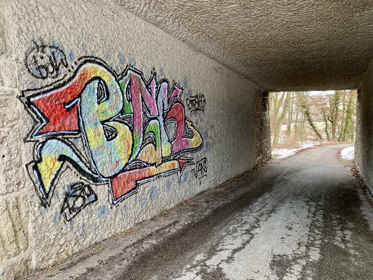 🏰 Durch die Neustadt zur Kümmerniskapelle - Burghausen-Runde ...