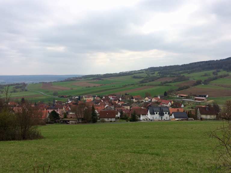 Von Ginolfs über Oberelsbach zum Gänsebrunnen | Wanderung | Komoot