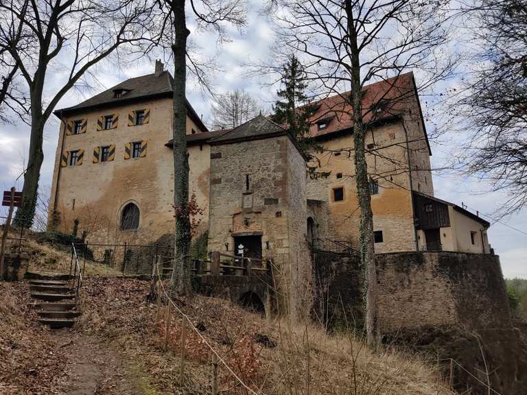 Fränkische Schweiz: Durchs Aufseßtal zu Burg Rabeneck | Wanderung | Komoot