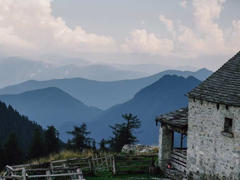 4 dagen van bergkam naar bergkam in Ticino | Komoot