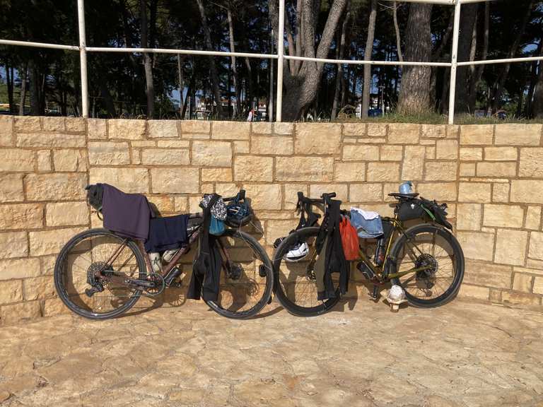 Know No Borders with fizik | Komoot