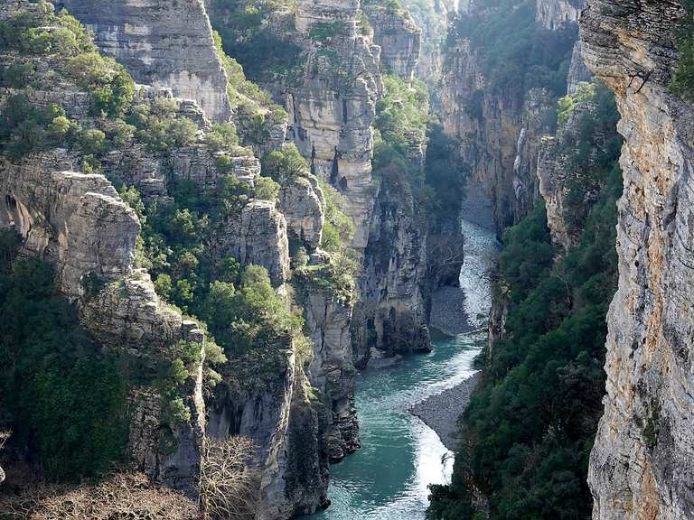 Albanien Osum-Canyon 🇦🇱 🏞 🌍 🏔 ⛰️ | randonnée pédestre | Komoot