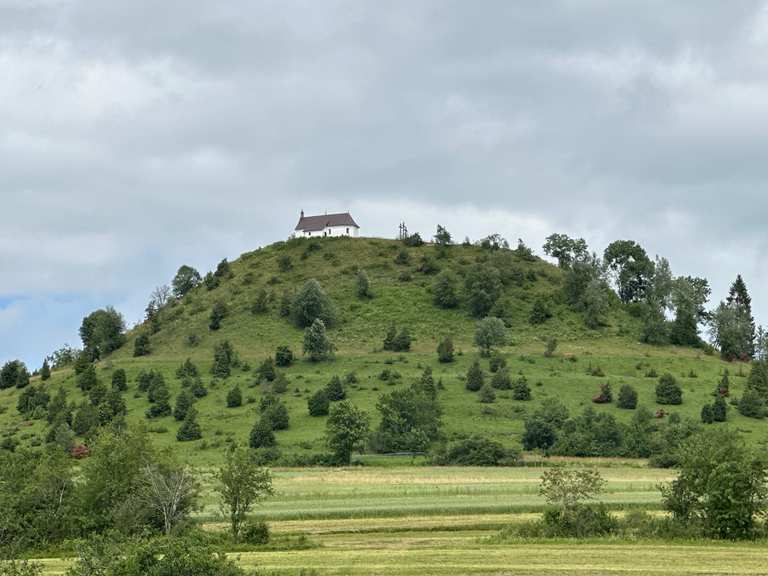 Blick auf die St. Anna Kapelle ⛪ auf dem Kornbühl ⛰ - Heufeld-Hütte ...